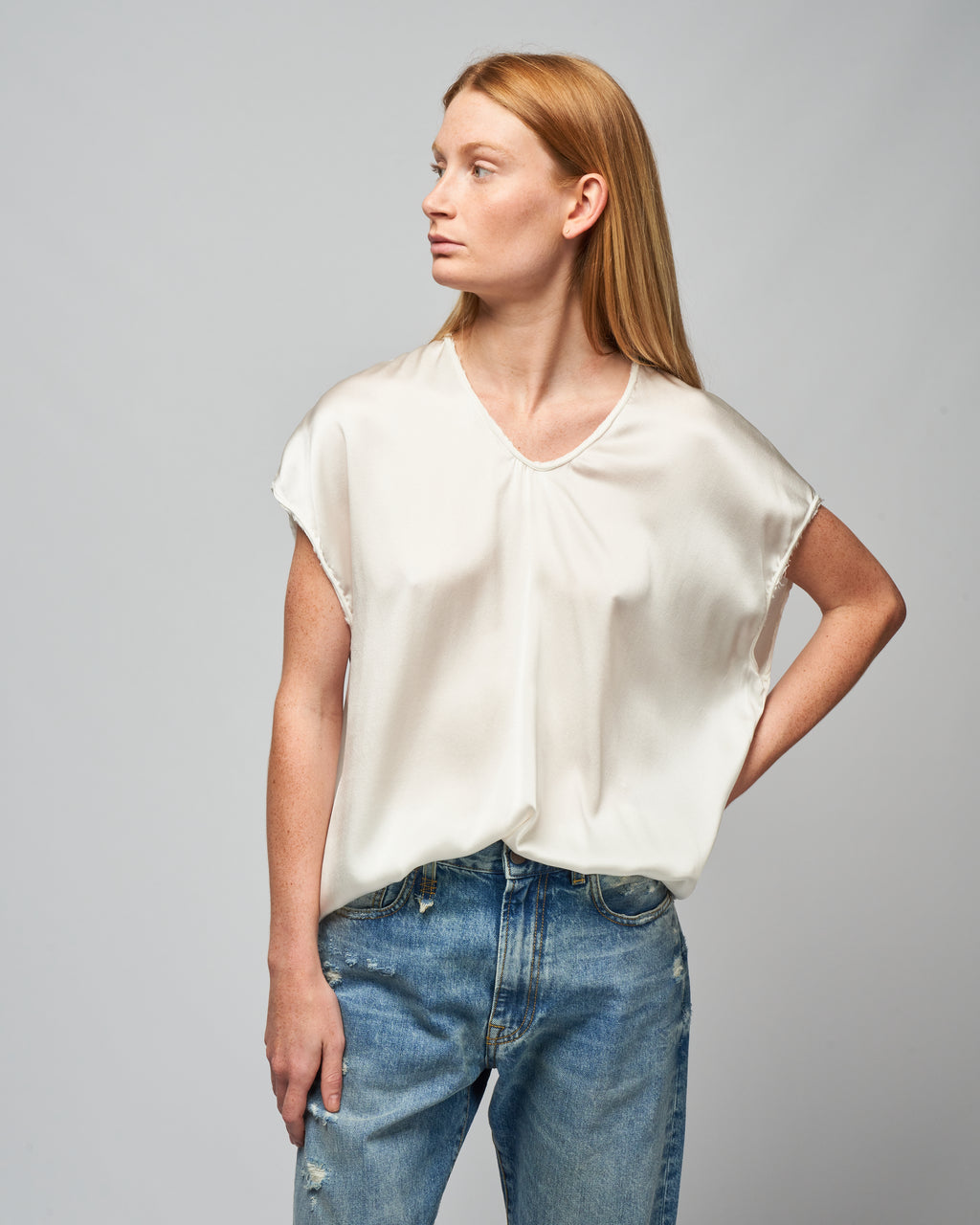 Aqc Ellie Sloppy-V Tee Cloud – scarpa