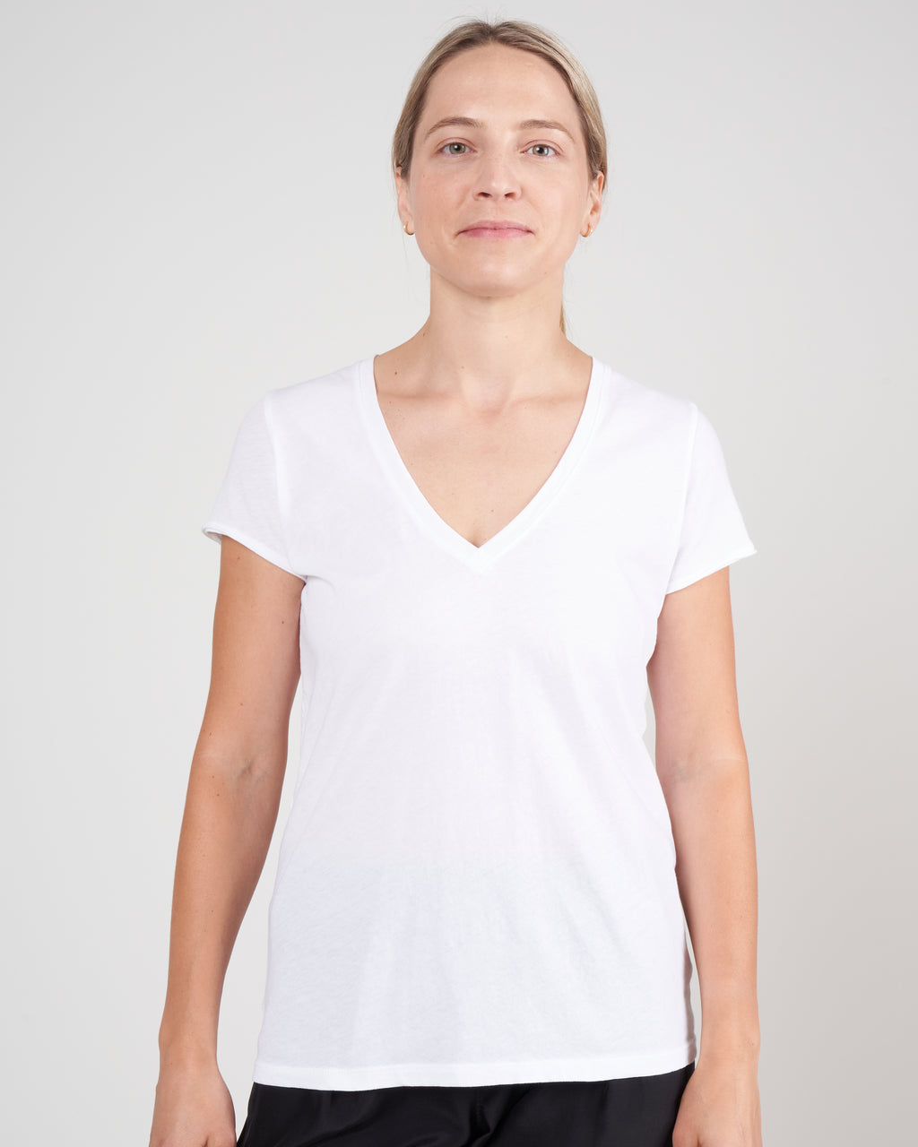 Atm Vintage Jersey V Neck Tee White – scarpa