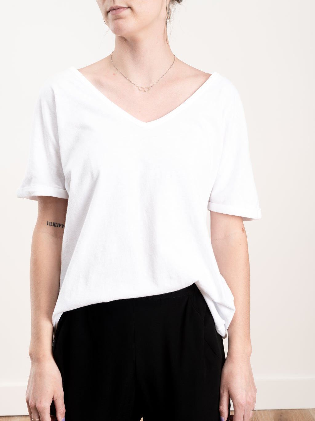 Tee Lab Deep V-Neck Tee White – scarpa