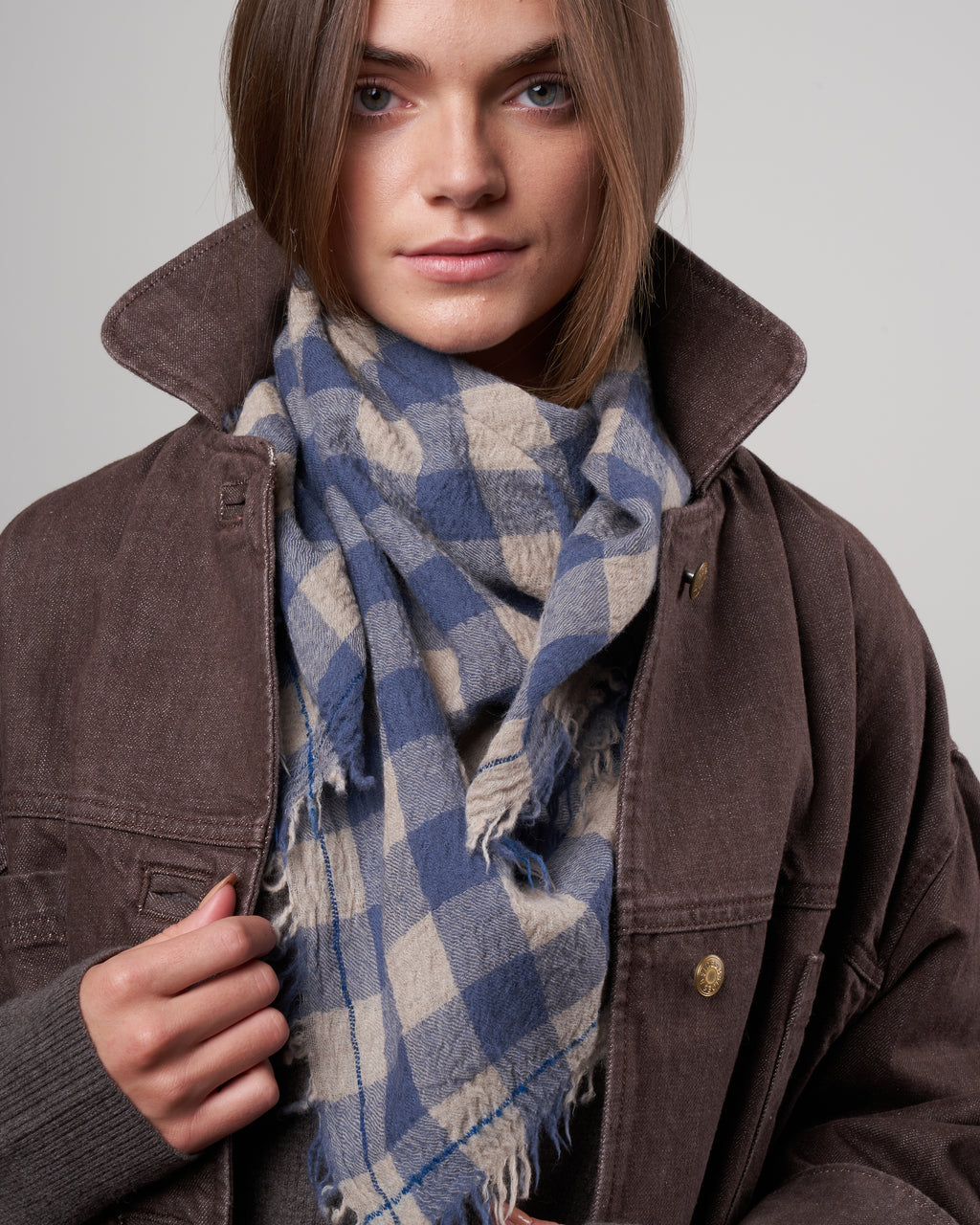 Mois Mont Design 534 Wool Scarf Dutch Blue – scarpa